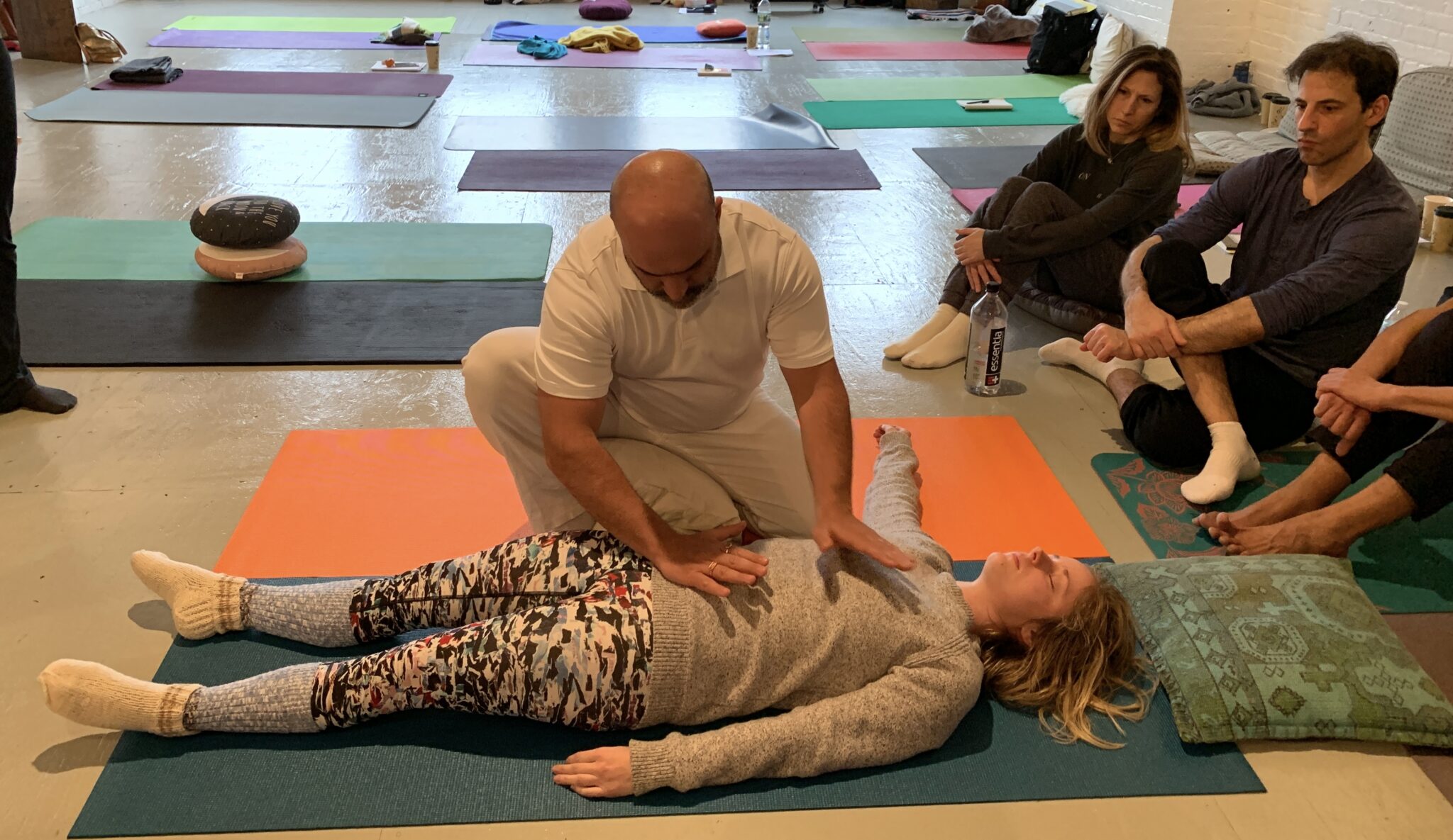 Tantric Healing: Energy Work Backed By Science | Somananda Tantra School